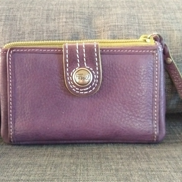Fossil | Bags | Fossil Small Wallet | Poshmark